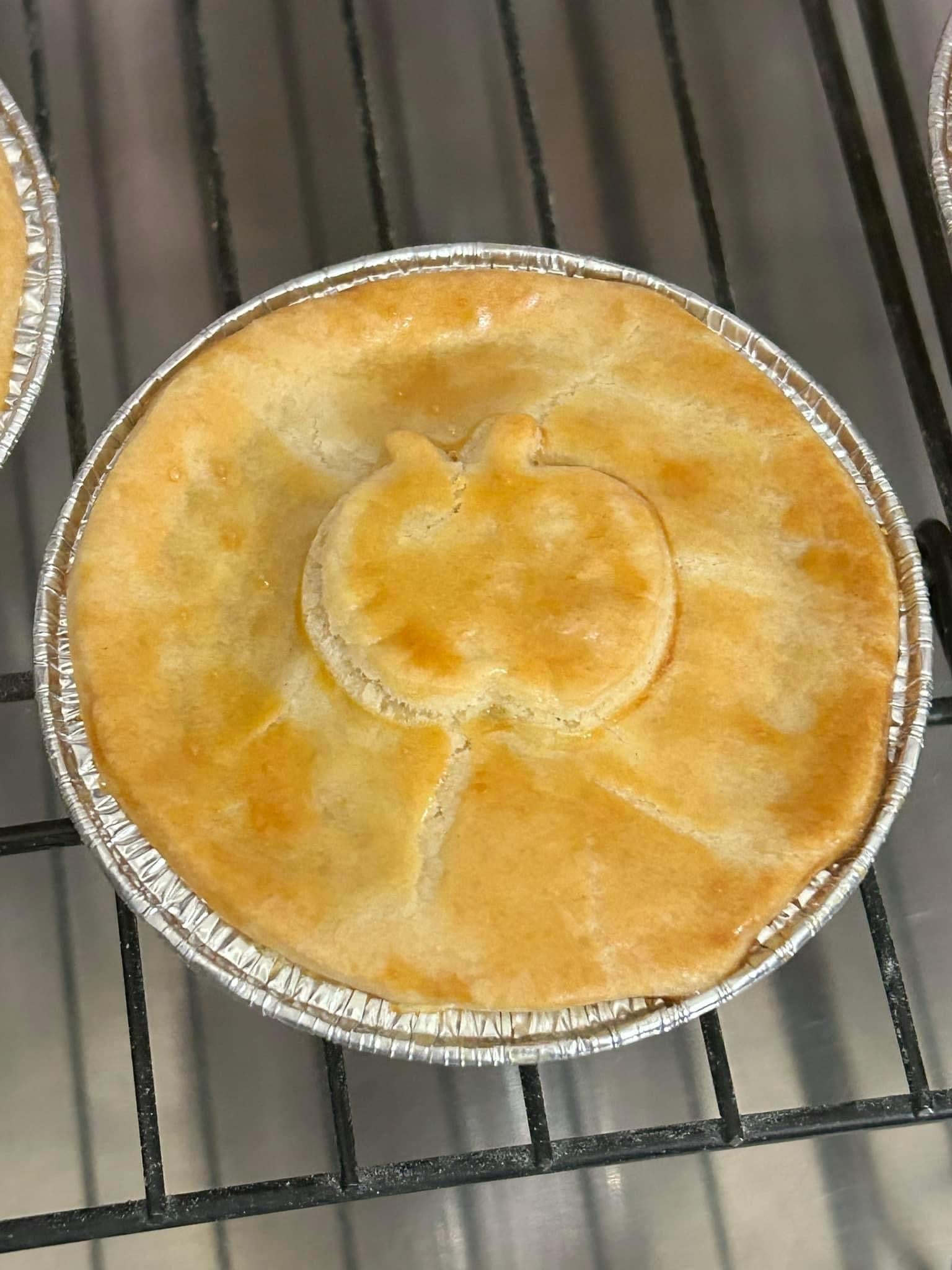 Thanksgiving Pie Box – BaileyBones Canine Bakery